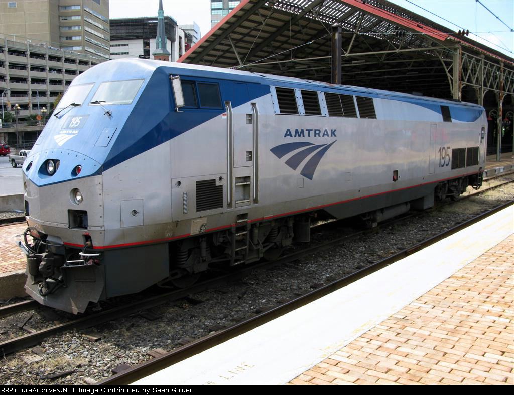 Amtrak P42DC 195